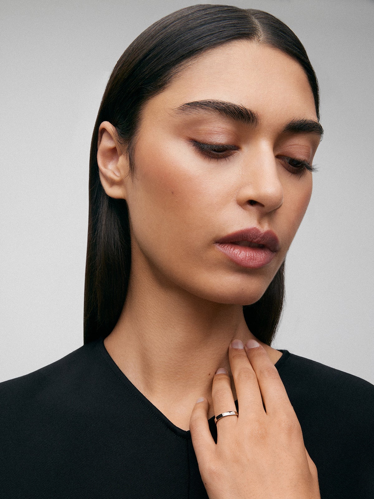 Platinum wedding band – Joyería Suarez