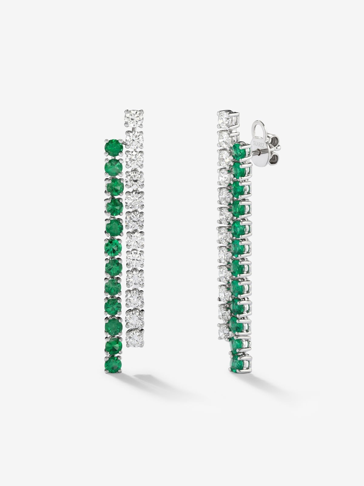 18K white gold earrings with green emeralds in bright 2,21 cts and ...